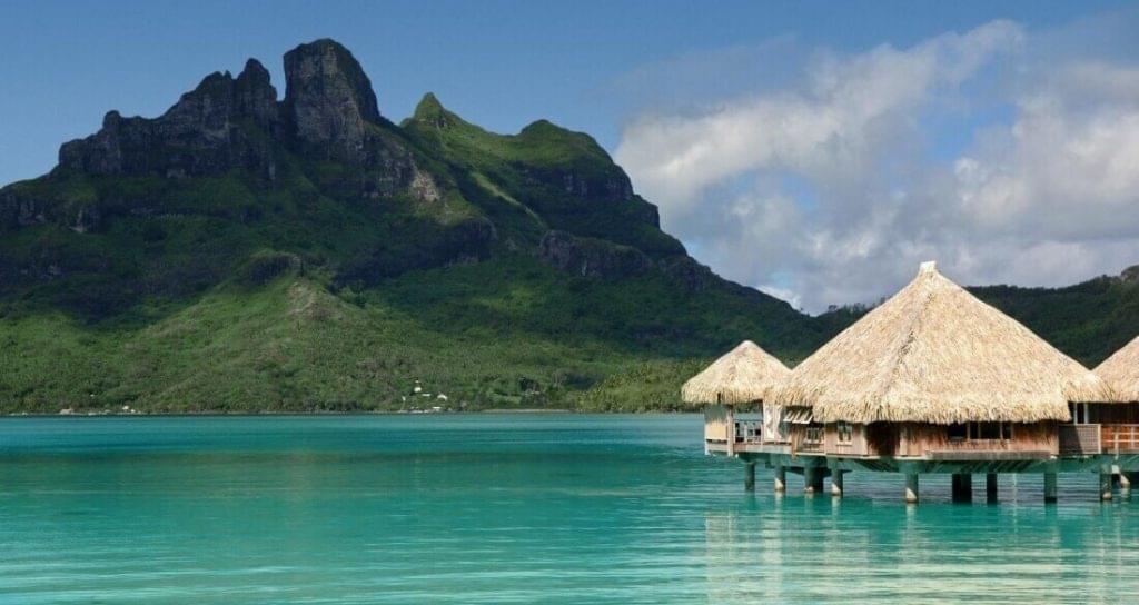 How to visit French Polynesia with miles